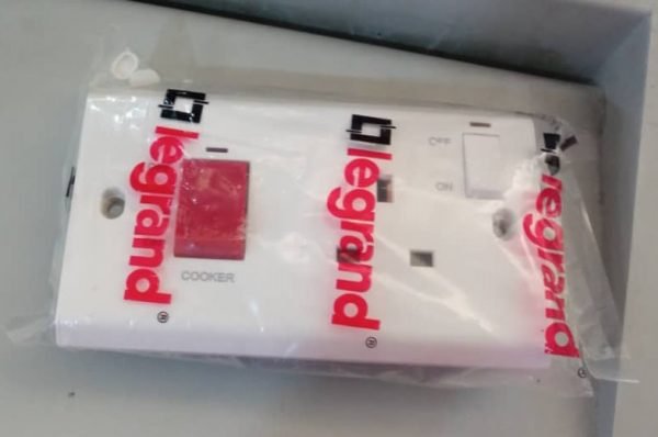 Legrand 3x6 Cooker Switch - White - Newcoolmex